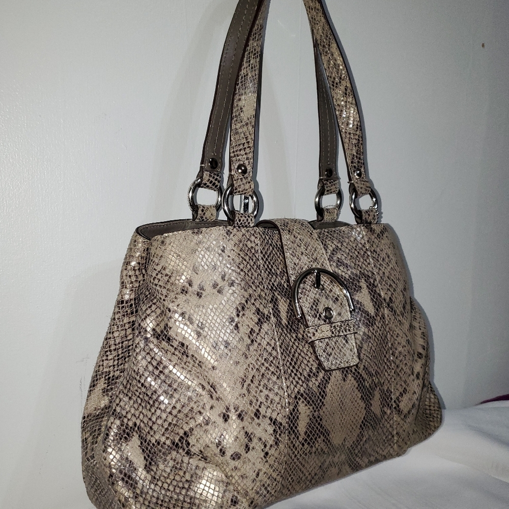 Coach F19679soho Embossed Exotic Python Leather Shoul… - Gem